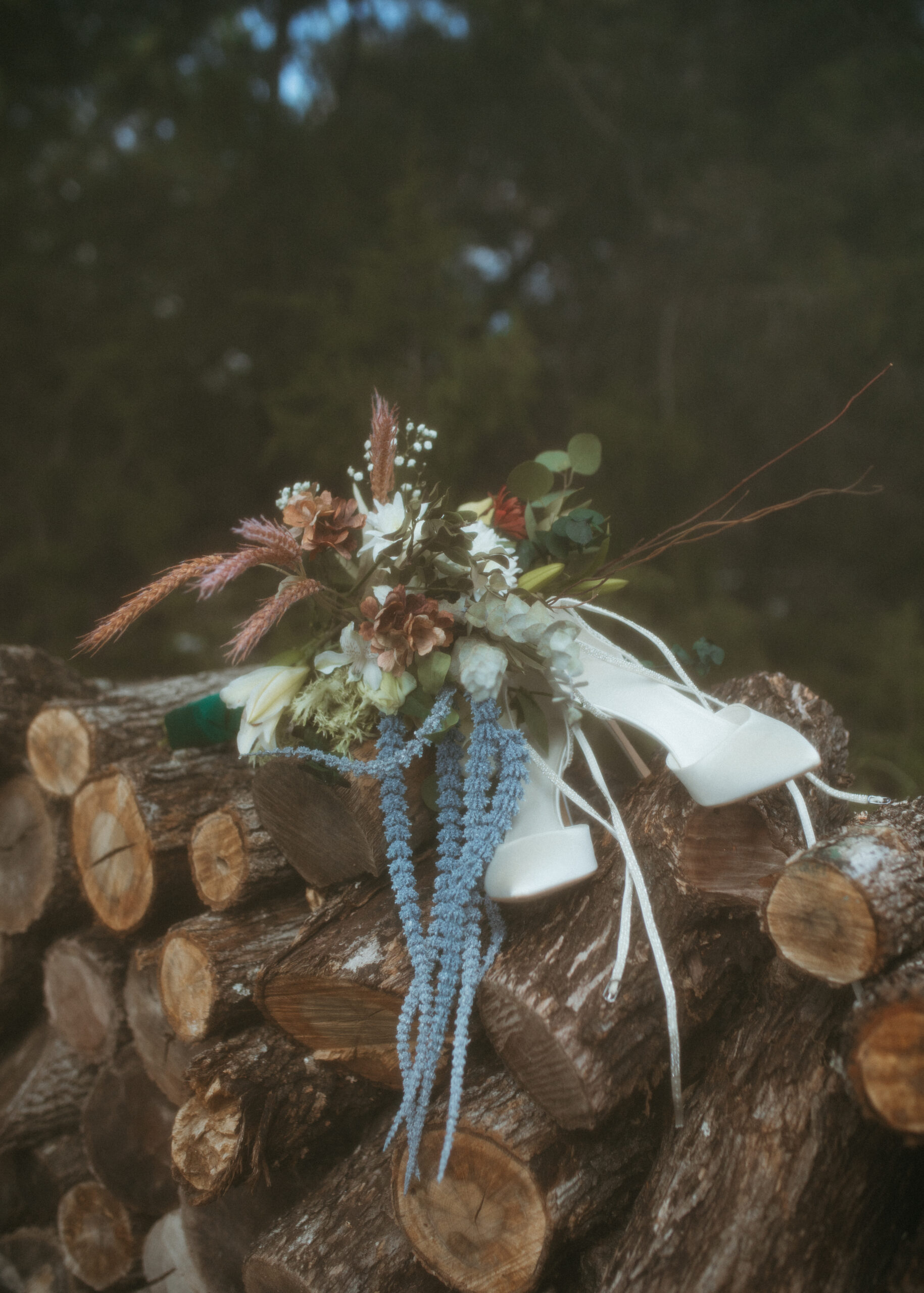 Eclectic Intimate Wedding | Hope & Roe | - faithelliottphotography.com