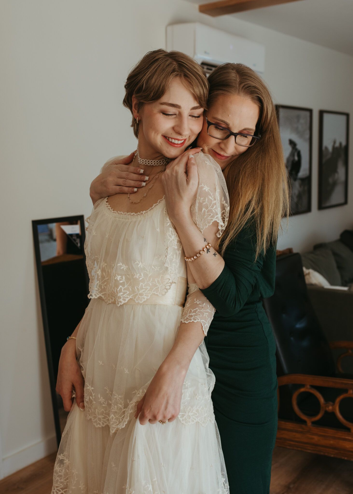 Eclectic Intimate Wedding | Hope & Roe | - faithelliottphotography.com